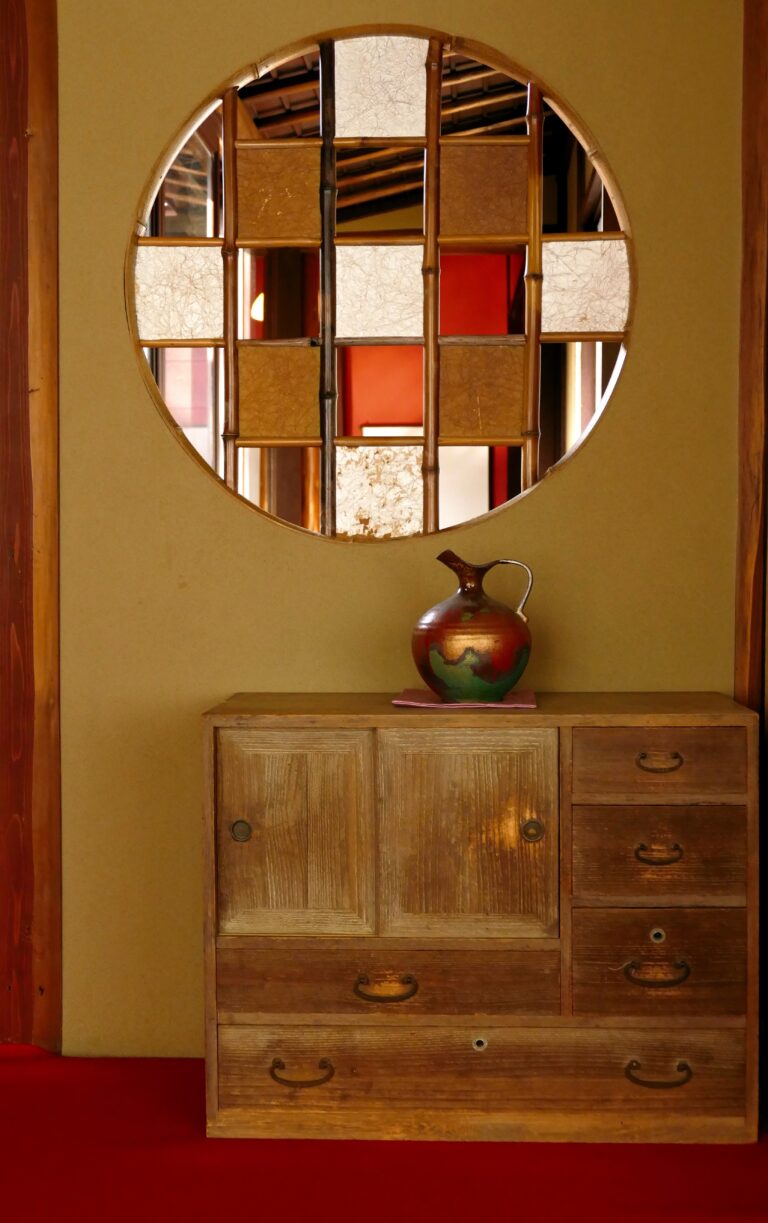 Living Legacy - Shokunin: Japanese Arts and Crafts Across Borders